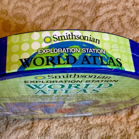 Smithsonian | Toys | Nwt Smithsonian Exploration World Atlas With ...